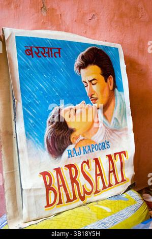 Mar 25, 2007 - Mumbai, India - S. REHMAN signs his name on a poster ...