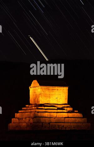 Mausoleum of Cyrus the Great, Achaemenid king of Persia (559-530 BC ...