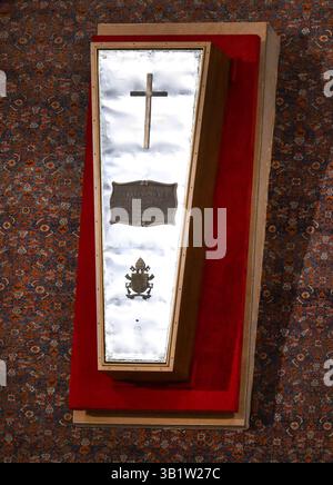 The casket of Pope Francis is sealed at St. Peter's Basilica, ahead of ...