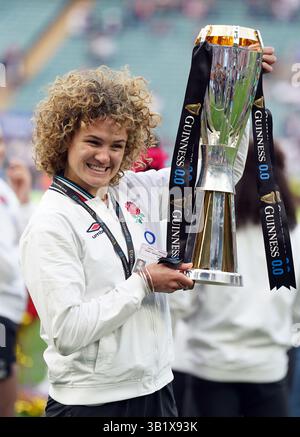 England's Ellie Kildunne celebrates after the Women's Rugby World Cup ...