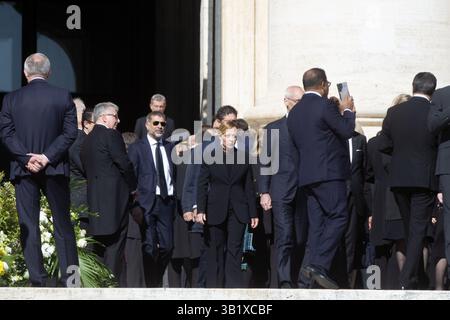 Italian Premier Giorgia Meloni arrives in St. Peter's Square for the ...