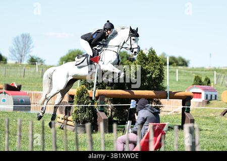 Magdalena Zukowska of Poland with Iventa during the CCI3*-S cross ...