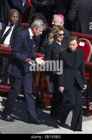 Vatican, Vatican. 26th Apr, 2025. Giorgia Melloni arrives to attend the ...