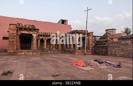 The Banashankari Devi Temple is a Hindu shrine in Cholacagudda near ...