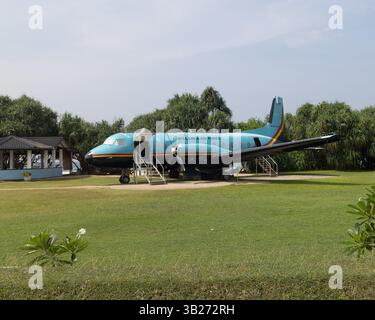 A Hawker Siddeley HS 748 airliner of New Zealand’s Mount Cook Airlines ...