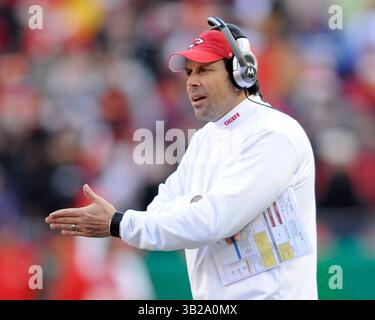 Cleveland Browns head coach Todd Monken watches drills during the NFL ...