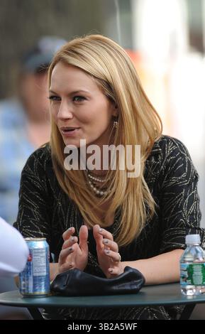 Becki Newton on the set of her television show 'Ugly Betty' filming ...