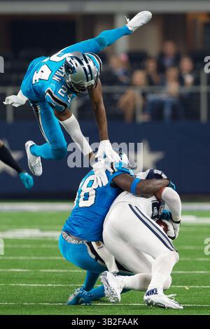 Carolina Panthers tight end Colin Thompson (86) makes sure that New ...