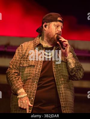 Jelly Roll (Jason DeFord) during the Country Thunder Music Festival on ...