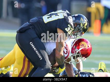 EUGENE, OR - NOVEMBER 22: Oregon Ducks defensive back Jadon Canady (22 ...