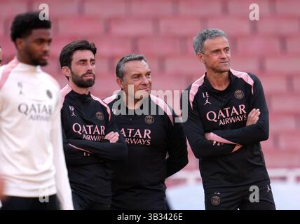 Rafel POL of PSG and Luis ENRIQUE of PSG during the French championship ...