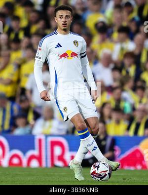 Ethan Ampadu of Leeds United in the pregame warmup session during the ...