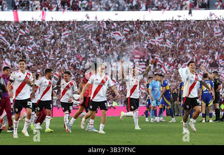 River Plates players celebrate after defeating 2 1 Boca Juniors during ...