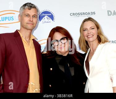 Ca. 27th Apr, 2025. Ned Brower, Sarah Jane Morris at arrivals for Lupus ...
