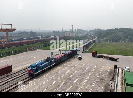 NANCHANG, CHINA - APRIL 29, 2025 - A rail-sea intermodal train fully ...