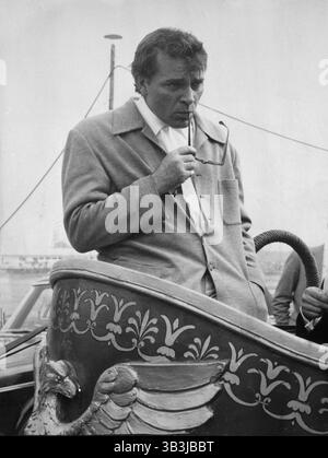 English actor Richard Burton, 1960s Stock Photo - Alamy