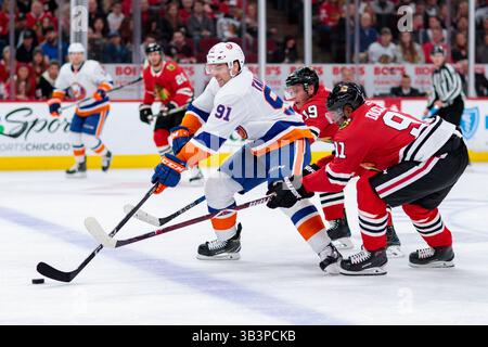 New York Islanders' Anthony Duclair (11) celebrates with teammates ...