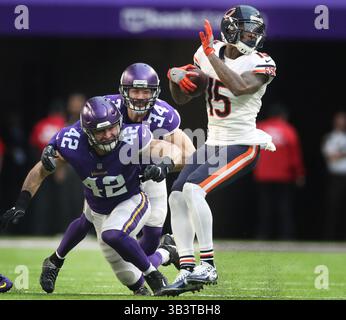 Minnesota Vikings outside linebacker Andrew van Ginkel (43) can't come ...