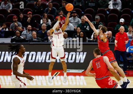 March 23, 2025: Alabama guard Chris Youngblood (8) shoots a three-pointer during the first half ...