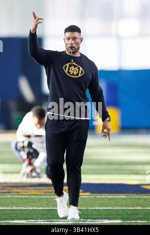 South Bend, Indiana, USA. 19th Jan, 2018. Wisconsin defenseman Tyler ...