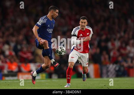 Achraf HAKIMI of PSG and Gabriel MARTINELLI of Arsenal during the UEFA ...