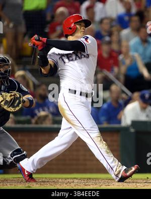 Texas Rangers' Shin-Soo Choo watches a pitch during the first inning of ...