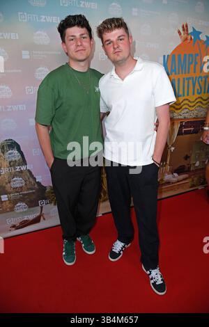 Tobias Fritsche mit Freund Marco Strecker bei der Olivia Jones Kult ...