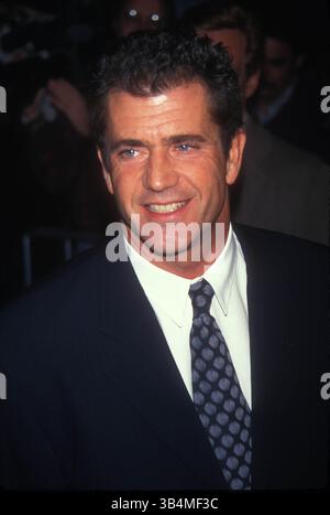 MEL GIBSON in RANSOM 1996 director RON HOWARD story Cyril Hume and ...