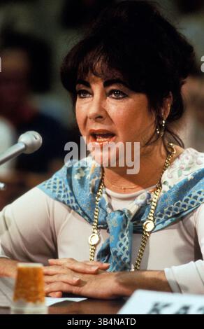 Elizabeth Taylor, the legendary American actress, is known for her ...
