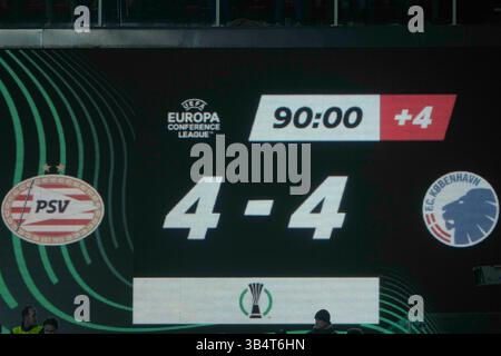 EINDHOVEN, 16-10-2022, Philips Stadium, season 2022 / 2023 Dutch ...