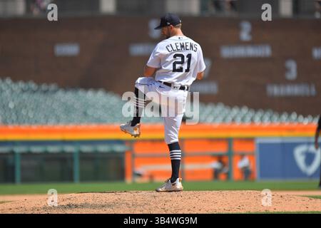DETROIT, MI - JUNE 21: Chicago White Sox Edgar Quero (26) at bat during ...
