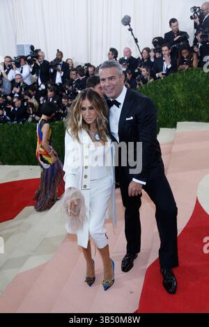 Sarah Jessica Parker (L) and Fashion Designer Zac Posen attend the NYC ...