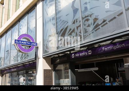 Elizabeth Line signage at Farringdon Crossrail Station, London, England ...