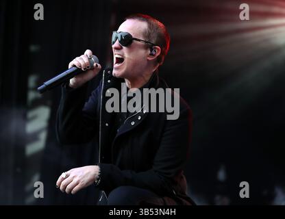 Jeff Gutt, lead singer of the Stone Temple Pilots performs at Rockin ...