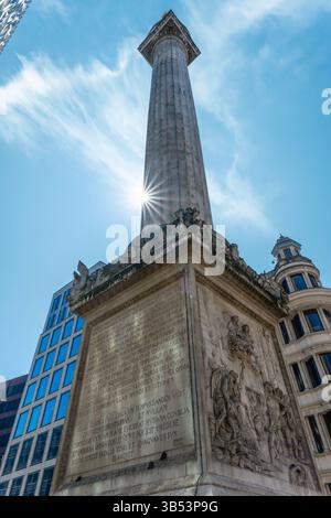 The Monument, designed by Sir Christopher Wren, built to commemorate ...