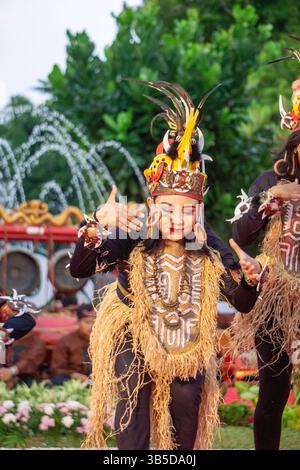 amko Rambe Yamko dance from Papua. This dance depicts the spirit of ...