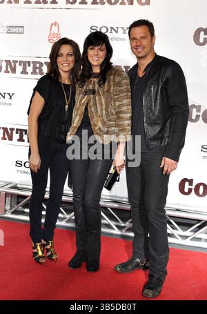 Martina McBride, Jimi Westbrook and wife Karen Fairchild (Little Big ...