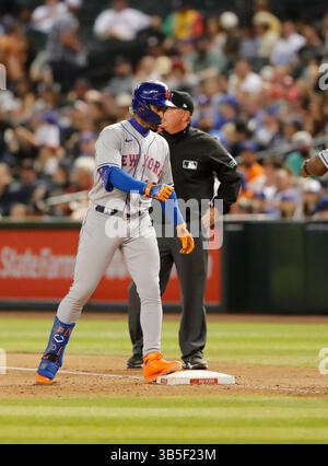New York Mets' Francisco Lindor (12) celebrates after hitting a walkoff ...