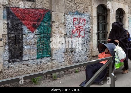 Women of the Religious Zionist movement, in their typical headwear ...