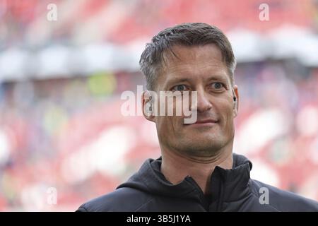 Trainer [coach] Alexander Blessin (St. Pauli) Hamburg, January 23, 2026 ...