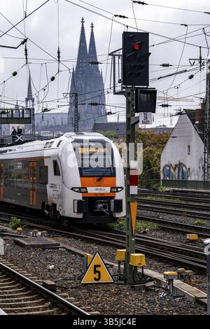 Rail transport between Cologne Central Station and Cologne-Hansaring ...