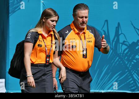 (L to R): Chloe Todd (GBR) McLaren Chief of Staff to the CEO with Zak ...