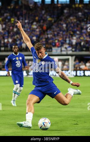 Ross Barkley #18 of Chelsea during the pre-game warmup in, on 10/26 ...