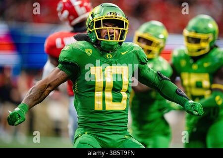 Oregon linebacker Justin Flowe (10) in the first half during an NCAA ...