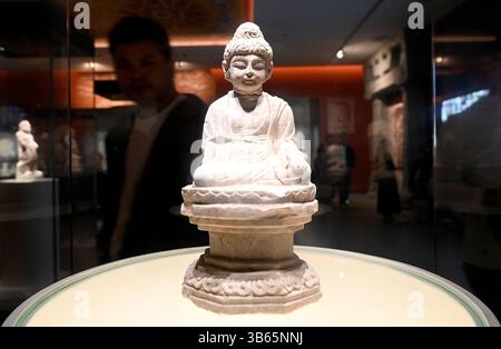 Tourists are visiting the Handan Museum during May Day holiday in ...