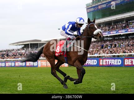 Fox Legacy ridden by Oisin Murphy on their way to winning the Regent ...