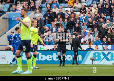 Fourth official David Webb during the Pre-season friendly match Leeds ...