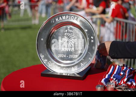 BUNSCHOTEN, 03-05-2025 , Sportpark de Westmaat, Dutch Derde Divisie ...