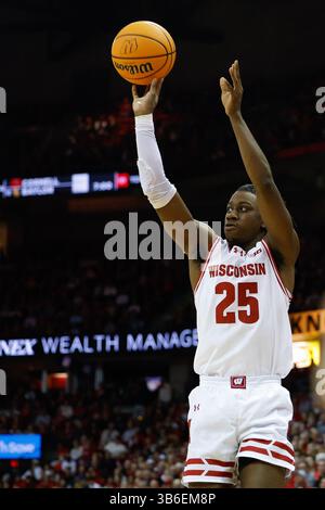Wisconsin guard John Blackwell (25) scores during the second half of an ...