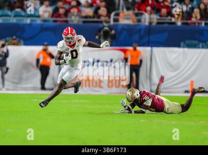 Florida State linebacker Omar Graham Jr. (9) tackles Kent State running ...